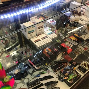 SQUIRE CIGARS - 36 Photos & 60 Reviews 【1305 Cleveland Ave, Santa Rosa ...