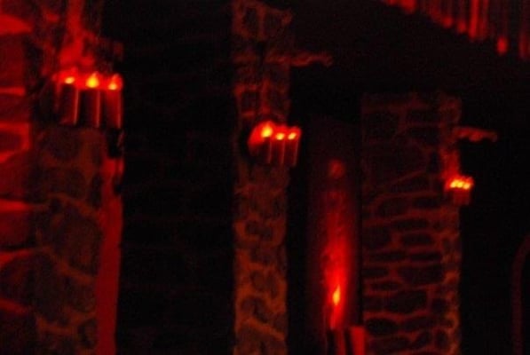 UNDEAD DARK CLUB - Carrer de Violant d'Hongria Reina d'Aragó, 128 ...