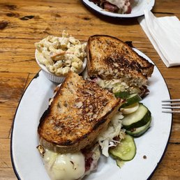 LEVEN DELI - Updated May 2024 - 959 Photos & 577 Reviews - 123 W 12th ...