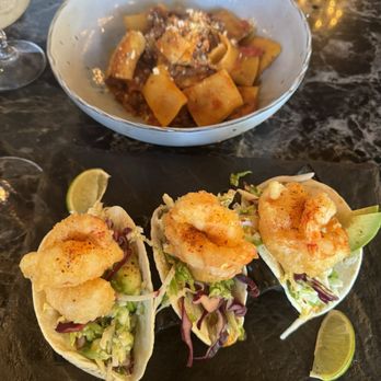 WOLF BY VANDERPUMP AT HARVEYS LAKE TAHOE - Updated August 2024 - 1096 ...