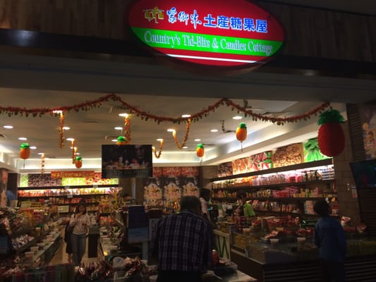 COUNTRY’S TID- BITS & CANDIES COTTAGE - Updated December 2025 - Lot ...