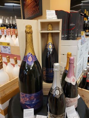 BINNY’S BEVERAGE DEPOT - LAKEVIEW - Updated December 2025 - 63 Photos ...