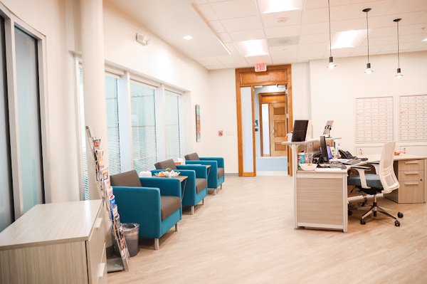 OFFICE EVOLUTION - 16 Photos - 3980 Premier Dr, High Point, North ...