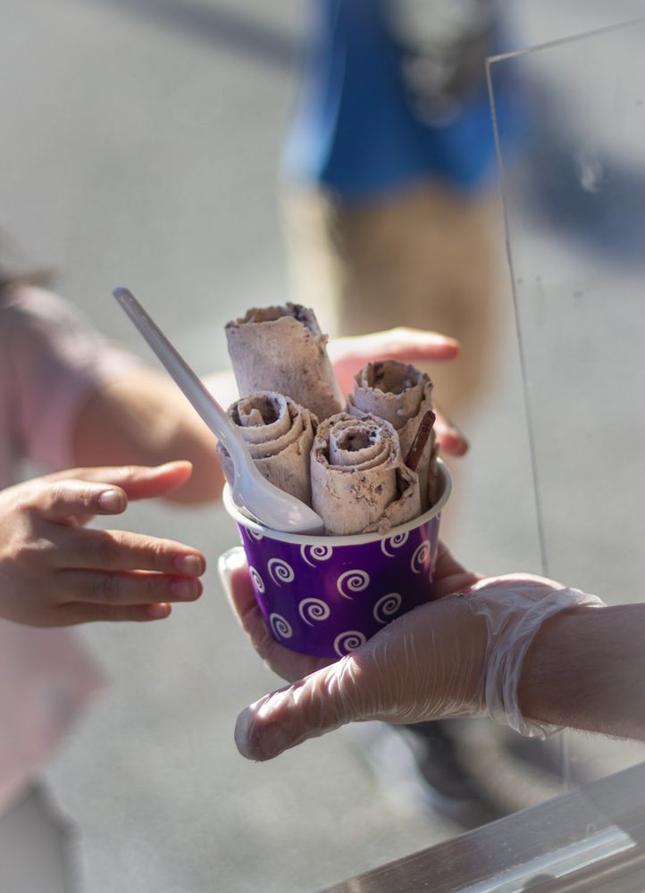 BOOZA ROLLS - Updated October 2024 - 38138 2nd Ave, Squamish, British ...