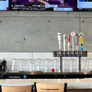 FIRE WINGS - 140 Photos & 96 Reviews - 1010 El Paseo De Saratoga, San ...