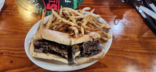 SIDELINES SPORTS BAR & GRILL - Updated August 2024 - 97 Photos & 203 ...