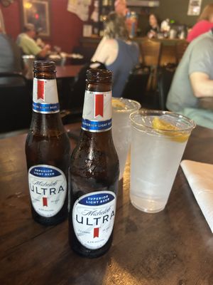 HUNTER’S PUB AND STEAKHOUSE - Updated December 2025 - 127 Photos & 201 ...