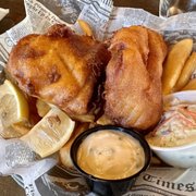 THE FAT RABBIT PUBLIC HOUSE - 452 Photos & 434 Reviews - 825 Sutter St ...