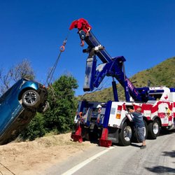 FREEWAY TOWING - 35 Photos & 206 Reviews - 1350 Monterey Pass Rd ...