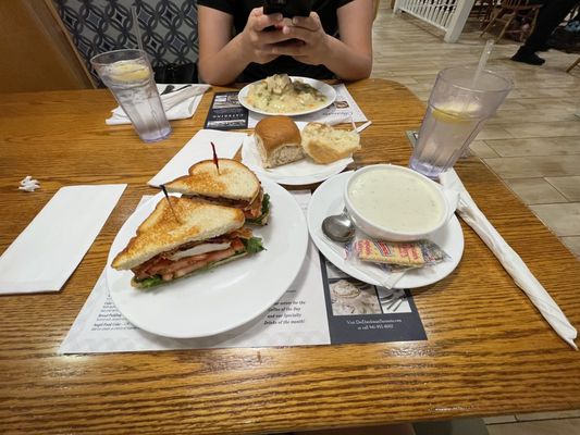 DER DUTCHMAN - 535 Photos & 568 Reviews - 3713 Bahia Vista St, Sarasota ...