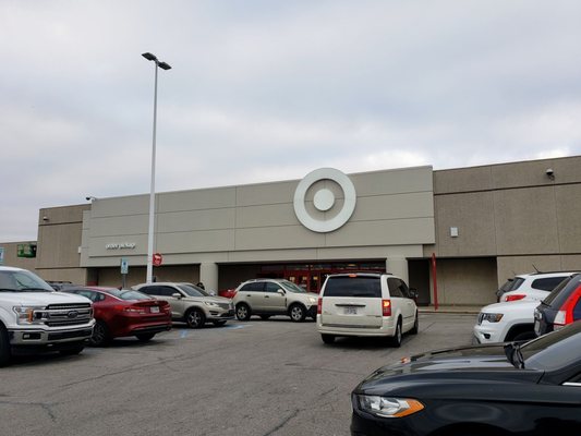 TARGET - Updated October 2025 - 13 Reviews - 817 W Alexis Rd, Toledo ...