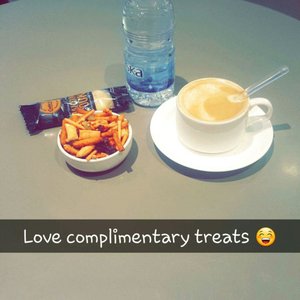 PORTER AIRPORT LOUNGE - 54 Photos & 55 Reviews - 60 Harbour Street ...