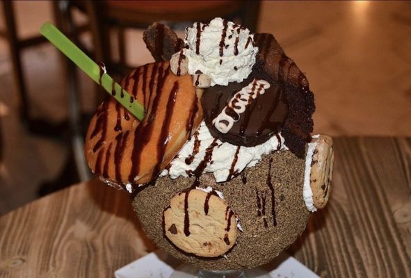 BURGEROLOGY MIDTOWN - Updated September 2025 - 270 Photos & 201 Reviews ...