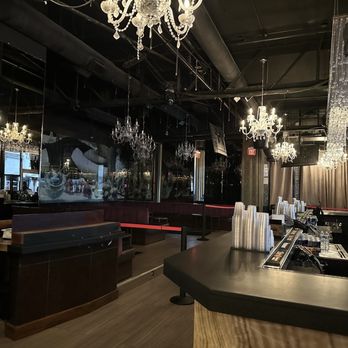 REPUBLIC GARDEN & LOUNGE - Updated December 2025 - 373 Photos & 386 ...