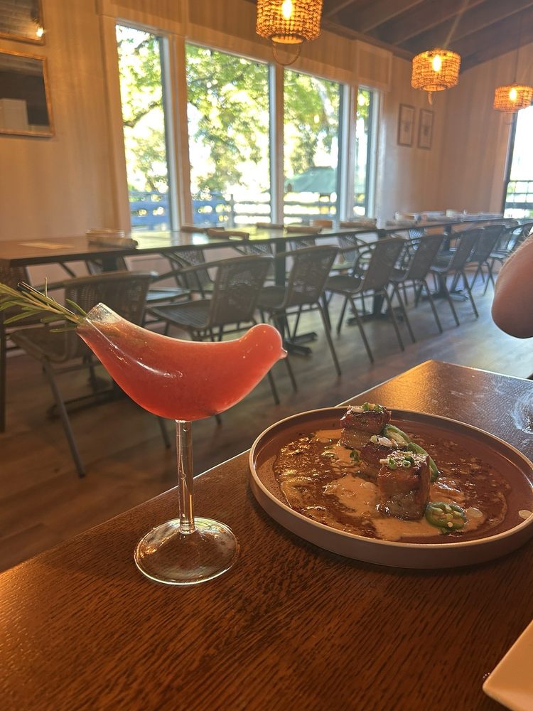 THE BEEHIVE - Updated December 2024 - 10 Reviews - 131 E Mill St, Ukiah ...