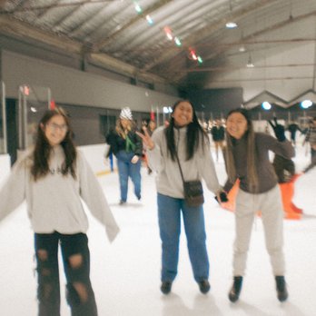 LA KINGS ICELAND AT PARAMOUNT - Updated October 2025 - 101 Photos & 73 ...