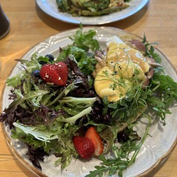 MAVEN - Updated September 2025 - 200 Photos & 122 Reviews - 1006 17 Ave ...