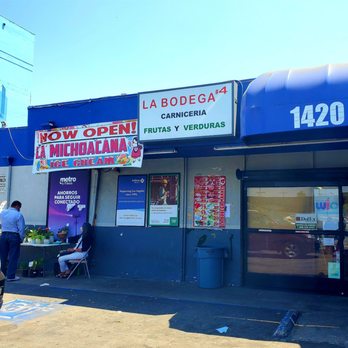 LA BODEGA - Updated December 2025 - 39 Photos & 51 Reviews - 1420 E ...