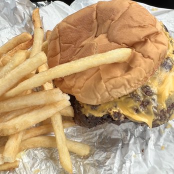 SURE SHOT BURGER - Updated February 2025 - 94 Photos & 74 Reviews ...