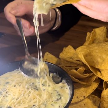 BULLWINKLES AT THE GALLERIA - Updated June 2024 - 50 Photos & 48 ...