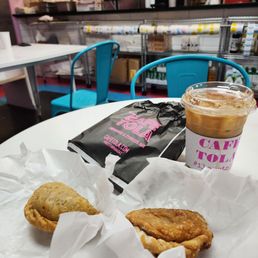 CAFE TOLA - Updated July 2024 - 284 Photos & 261 Reviews - 3324 N ...