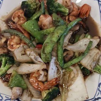 RUAM MIT THAI + LAO FOOD - Updated January 2025 - 366 Photos & 340 ...