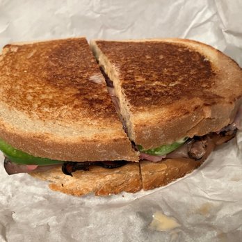MAIZE N BLUE DELI - Updated December 2025 - 130 Photos & 192 Reviews ...