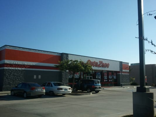 AUTOZONE AUTO PARTS - Updated December 2025 - 18 Photos & 27 Reviews ...