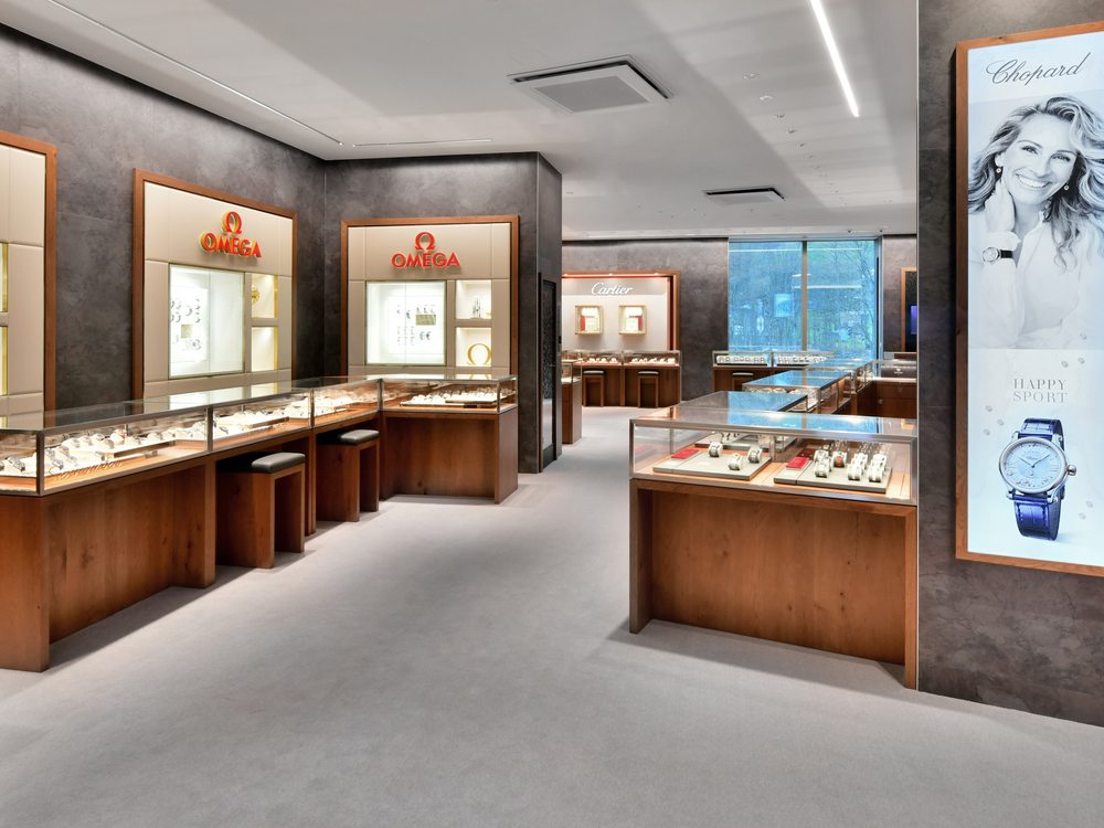 KIRCHHOFER - V-TIME - Grundstrasse 54, Grindelwald, Bern, Switzerland ...