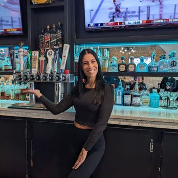 423 MAIN BAR GRILL & ROOFTOP - Updated July 2025 - 60 Photos & 58 ...