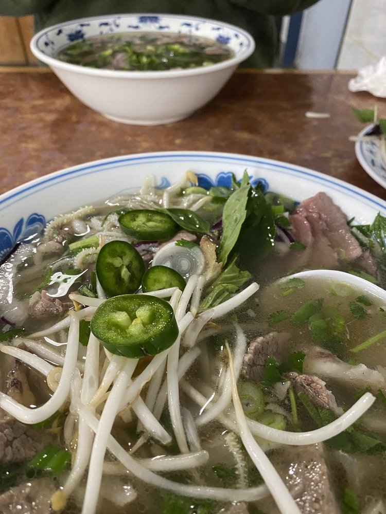 PHO HOA ONE RESTAURANT - 29 Photos & 52 Reviews - 713 E Fulton St ...