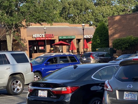 HERO’S PUB & SANDWICH SHOP - Updated December 2025 - 34 Photos & 37 ...