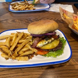 BURGERSMITH - Updated October 2025 - 35 Reviews - 224 St Nazaire Rd ...
