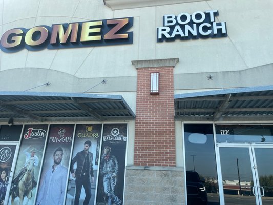 GOMEZ BOOT RANCH - Updated February 2025 - 2400 S Interstate 35, Round ...