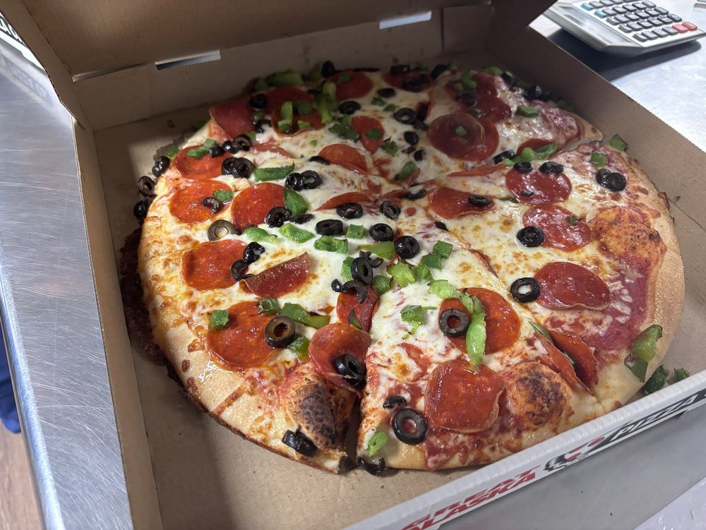 GREAT ALASKA PIZZA - Updated July 2025 - 24 Reviews - 3392 Badger Rd ...