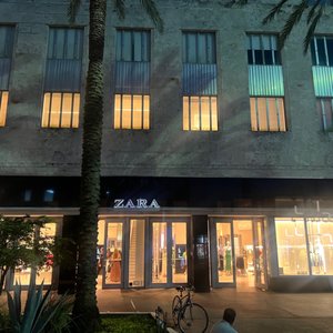 ZARA - 44 Photos & 78 Reviews - 420 Lincoln Rd, Miami Beach, Florida ...