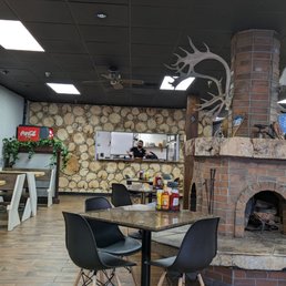 ALASKAN BURGER & BREW - Updated September 2025 - 141 Photos & 160 ...