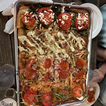 PANHEADS PIZZERIA - Updated October 2025 - 189 Photos & 239 Reviews ...