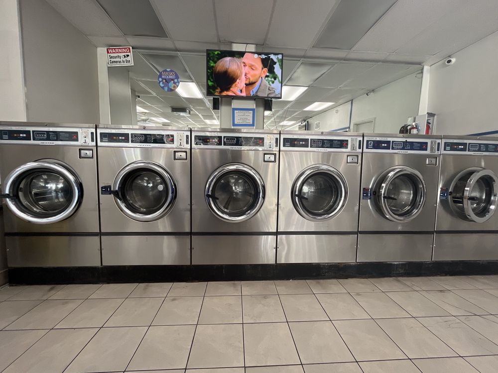 24 HOUR LAUNDRY - Updated October 2025 - 98 Photos & 62 Reviews - 108 W ...