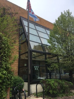 CHICAGO PUBLIC LIBRARY - MERLO - Updated December 2025 - 21 Photos & 95 ...