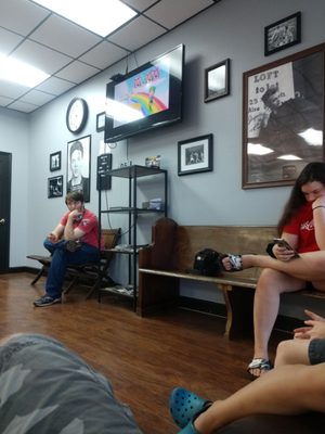 GABE’S BARBER SHOP - 10 Photos & 13 Reviews - Barbers - 1012 West ...