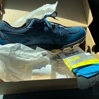 RUNNERS ROUTE - Updated August 2024 - 133 Photos & 155 Reviews - 1322 ...