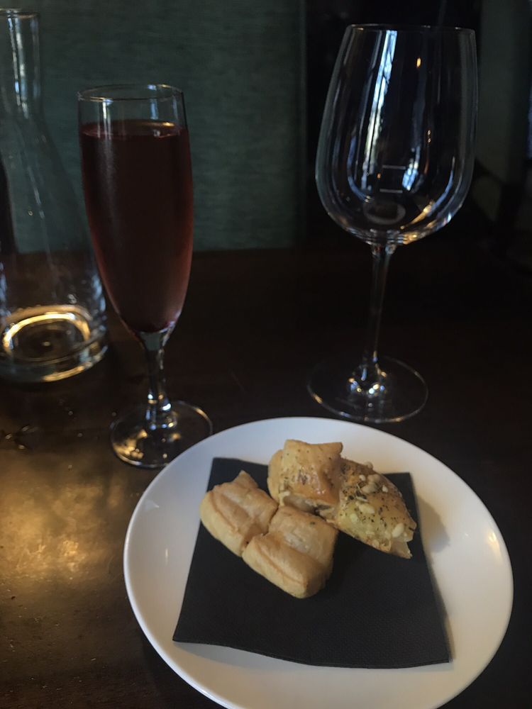 LE COUPE-CHOU - 142 Photos & 119 Reviews - 11 rue de Lanneau, Paris ...