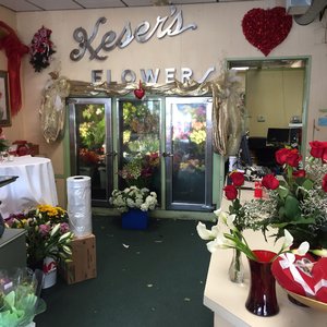 KESER’S FLOWERS - 25 Photos & 17 Reviews - 337 New London Tpke ...