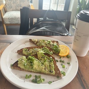 ROOST COFFEE & MARKET - 95 Photos & 84 Reviews - 125 SE Spring St ...