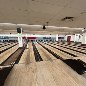 SOUTH BOSTON CANDLEPIN - Updated December 2025 - 35 Photos & 57 Reviews ...