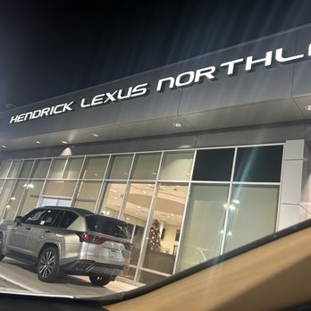 HENDRICK LEXUS NORTHLAKE - Updated December 2025 - 71 Photos & 133 ...