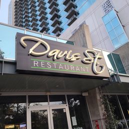 DAVIS ST AT HERMANN PARK - Updated June 2025 - 770 Photos & 399 Reviews ...