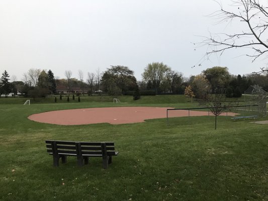 ELLSWORTH PARK - Updated December 2025 - 600 E Ellsworth Ln, Bayside ...