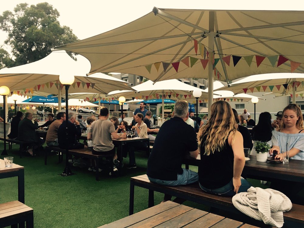 LORNE PUB - Updated December 2025 - 1 Bay St, Lorne Victoria, Australia ...